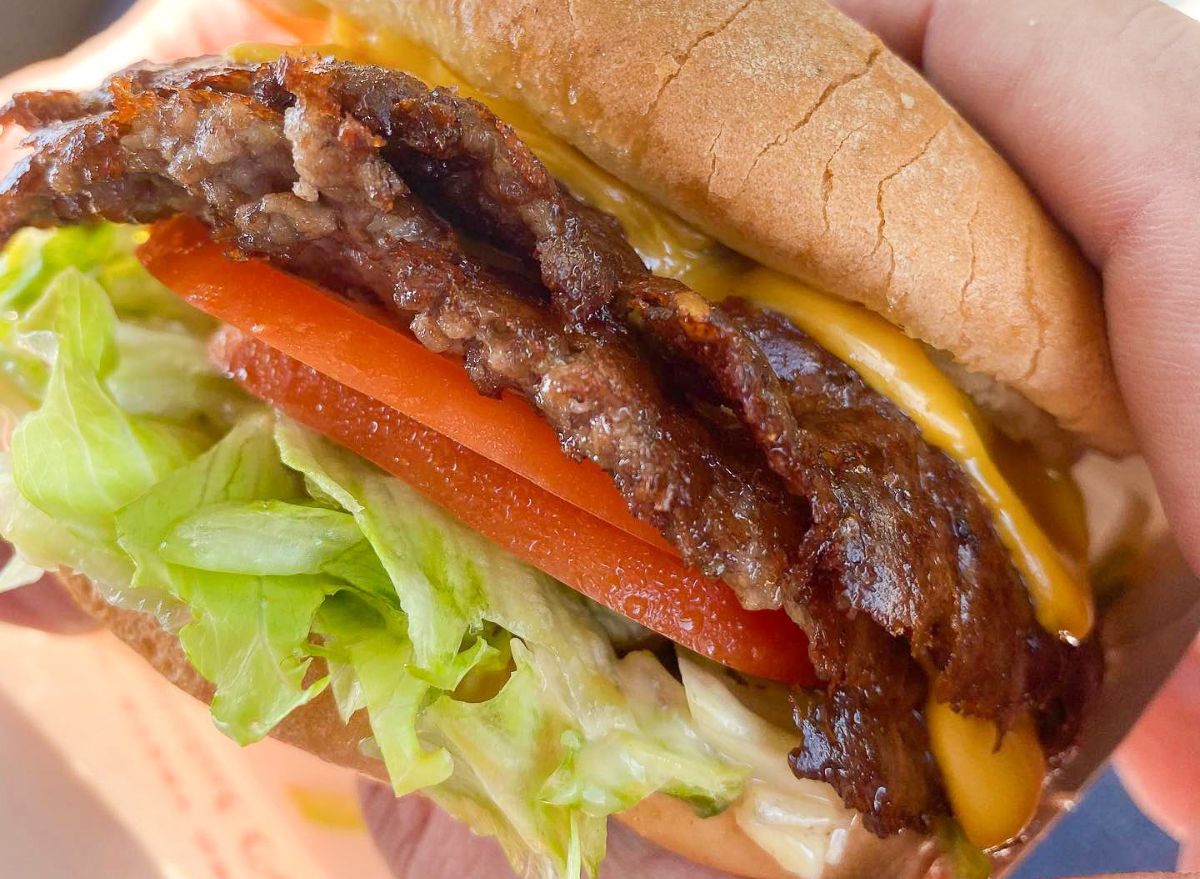 6 Fast-Food Chains That Serve the Most Authentic Steakburgers