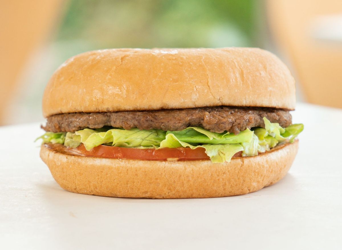 7 Burger Chains That Serve High-Quality Angus Beef