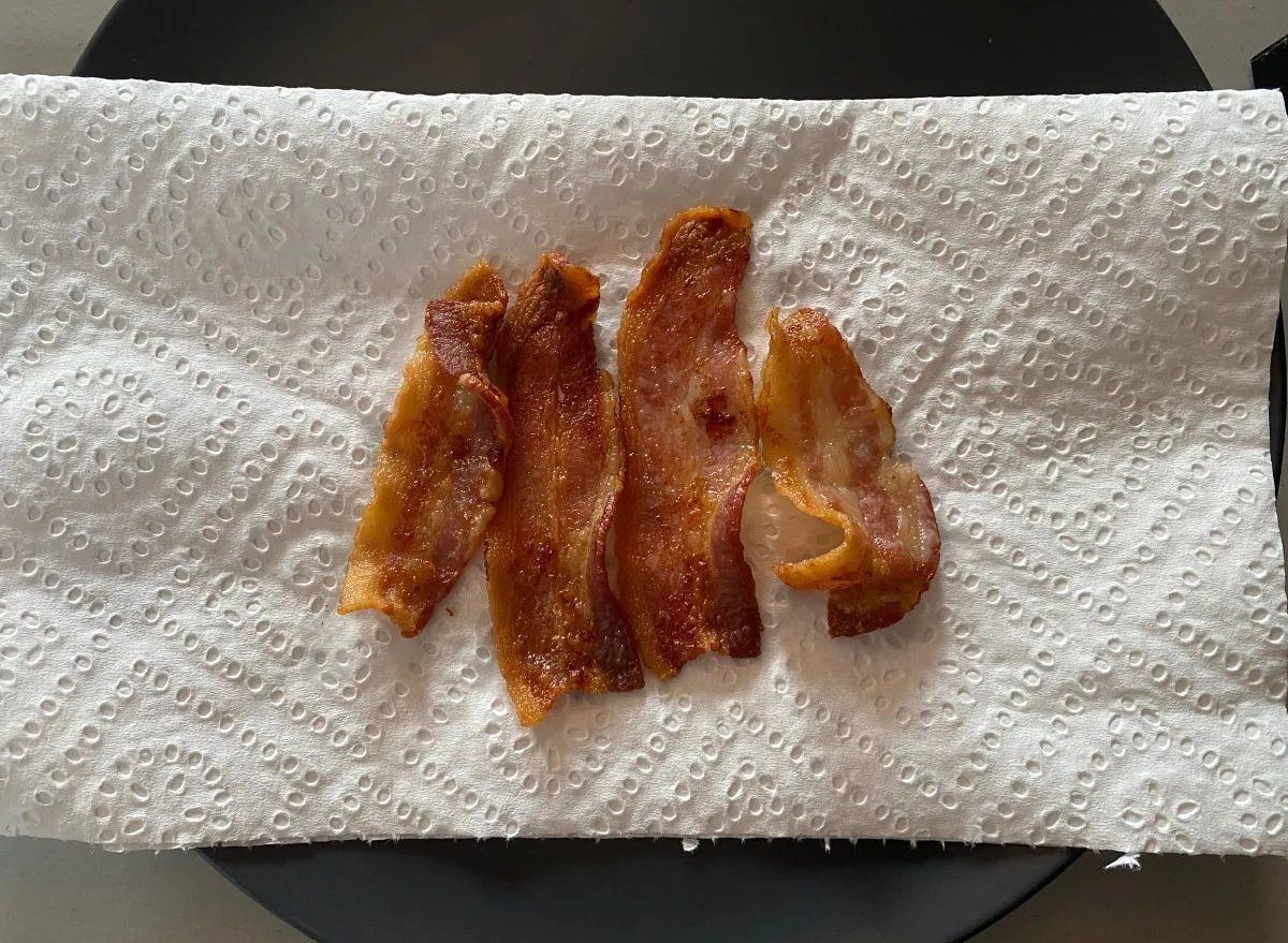 How To Cook Bacon in an Air Fryer the Right Way