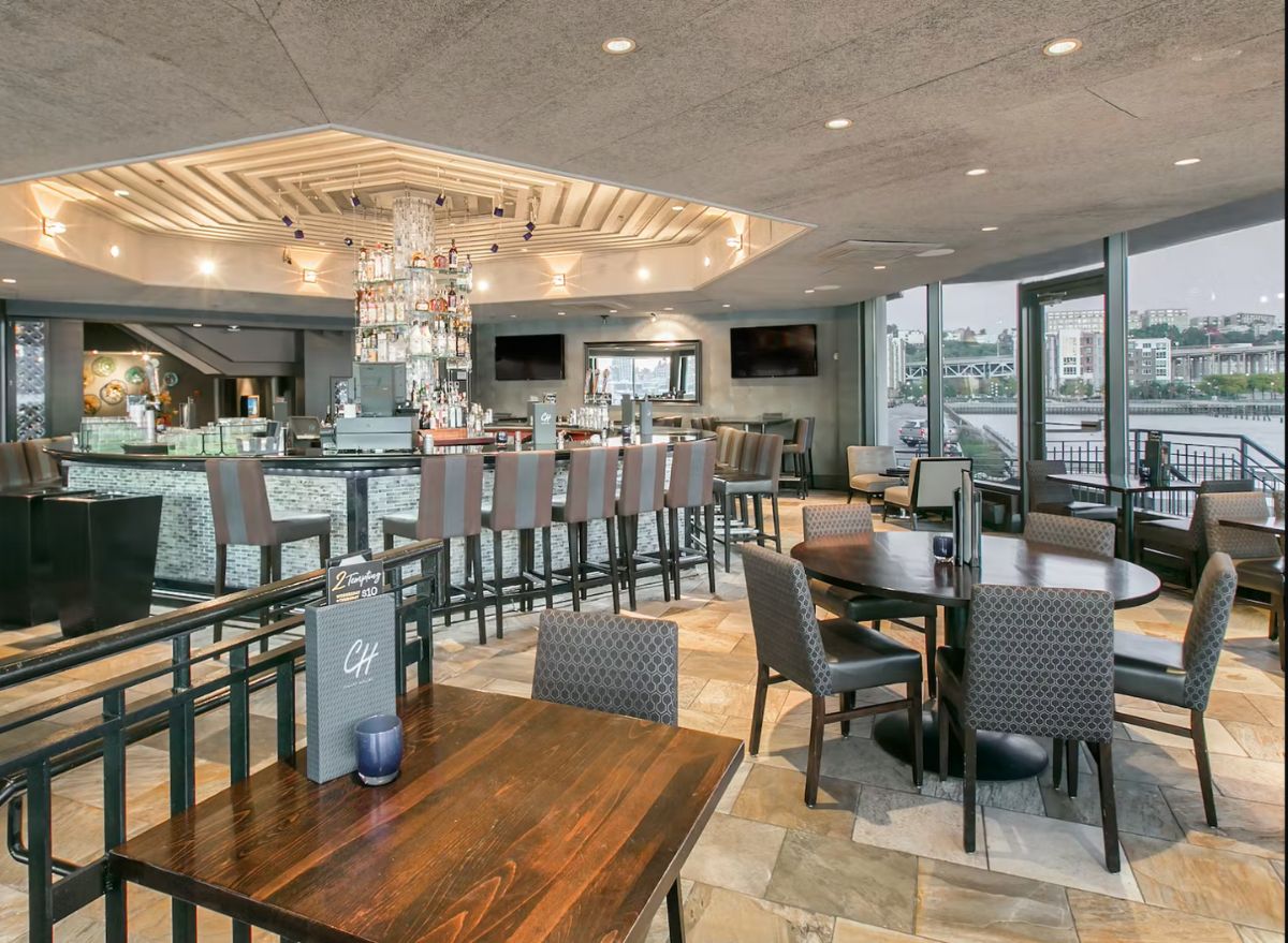 8 Restaurant Chains That Serve the Freshest Seafood — Eat This Not That