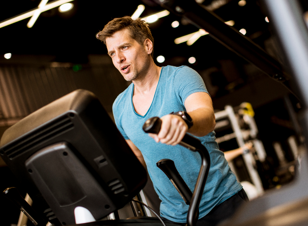4 Best Elliptical Workouts To Lose Belly Fat