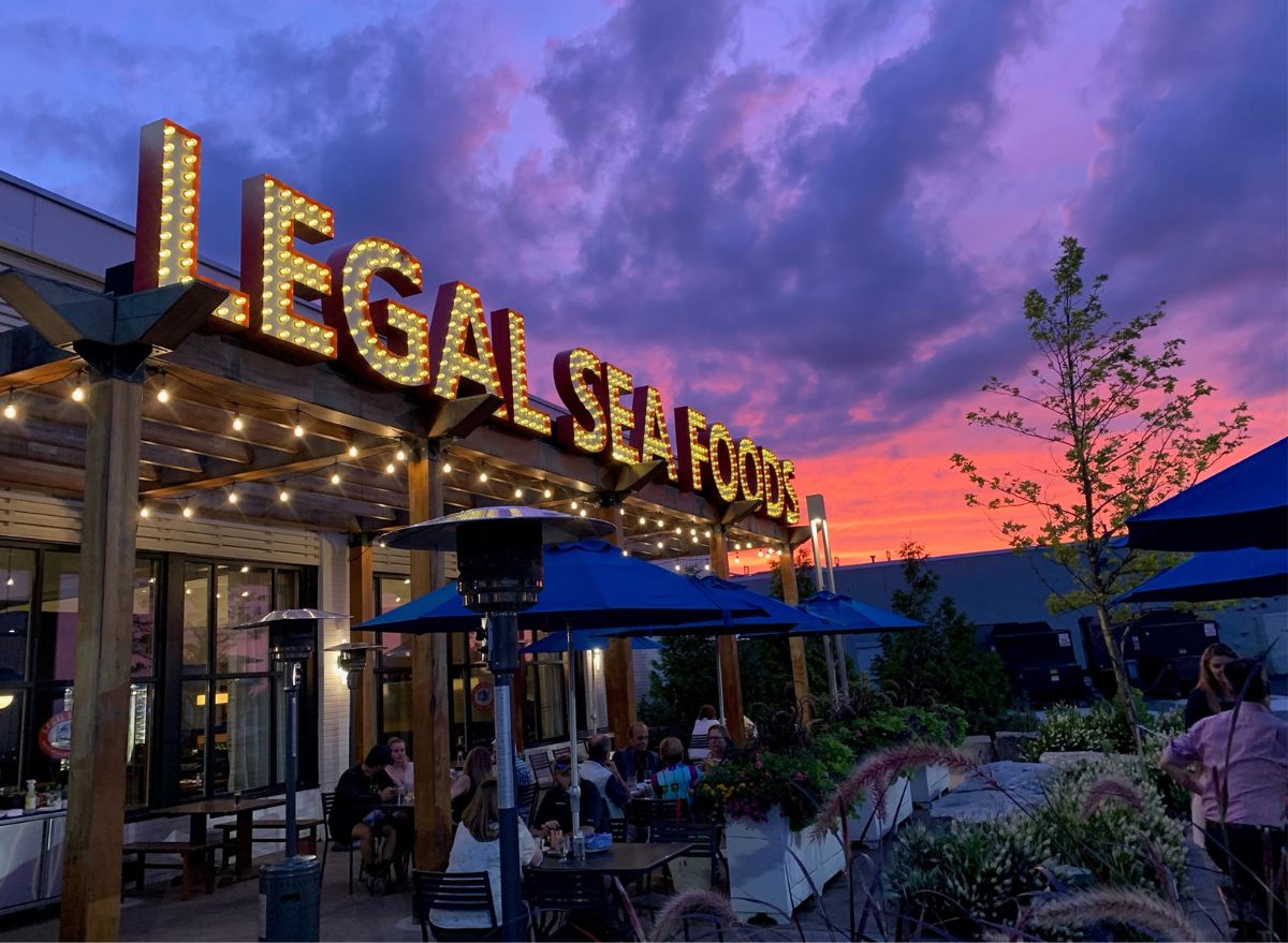 8 Restaurant Chains That Serve the Freshest Seafood — Eat This Not That