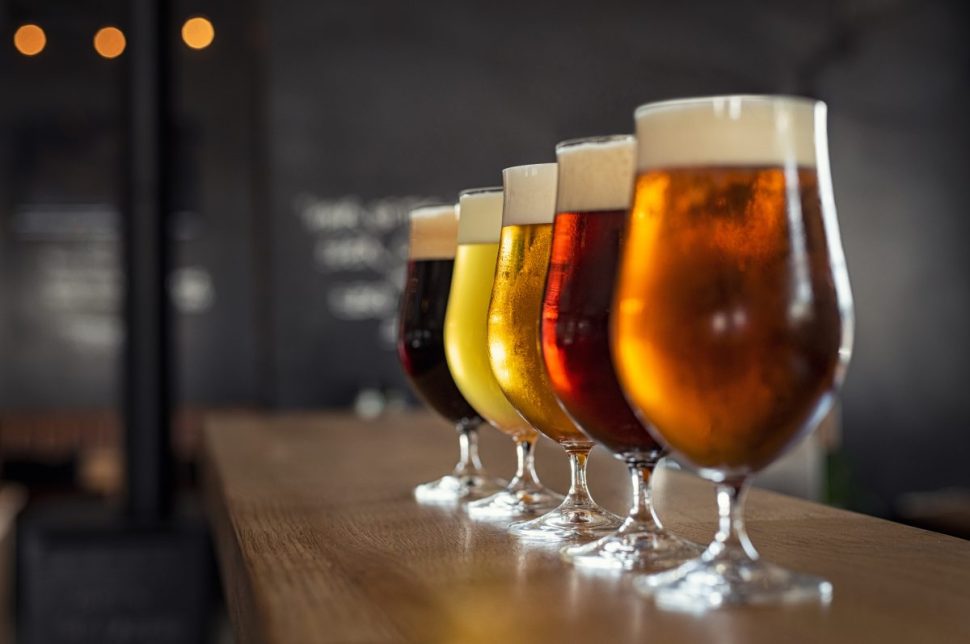12 Best Low-Calorie Beers, According to Dietitians