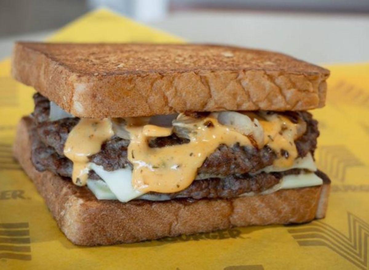 8 Fast-Food Restaurants That Serve the Best Patty Melts