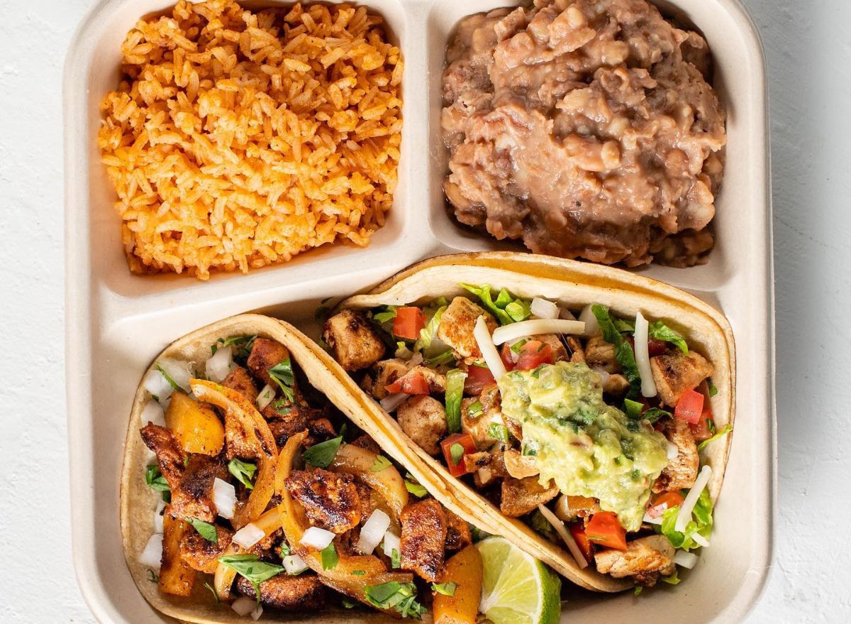 9 Fast-Food Restaurants That Serve the Best Tacos
