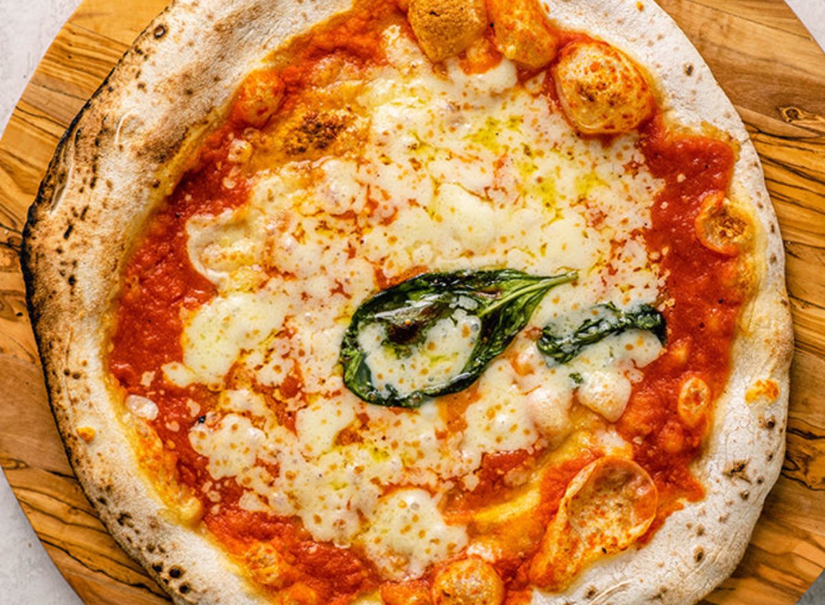 25 Best Healthy Frozen Pizza Brands, According to Dietitians