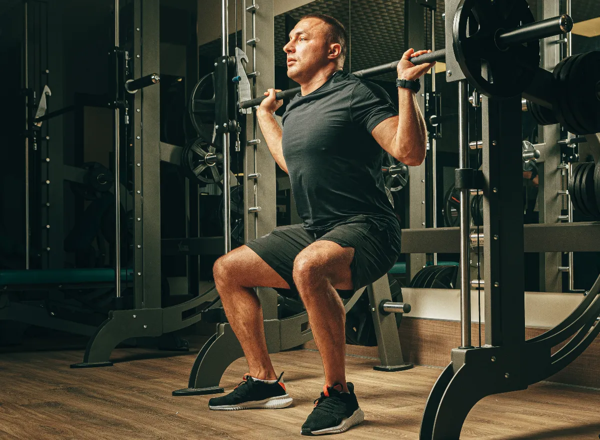 9 Machine Exercises for Men To Build Powerful Legs
