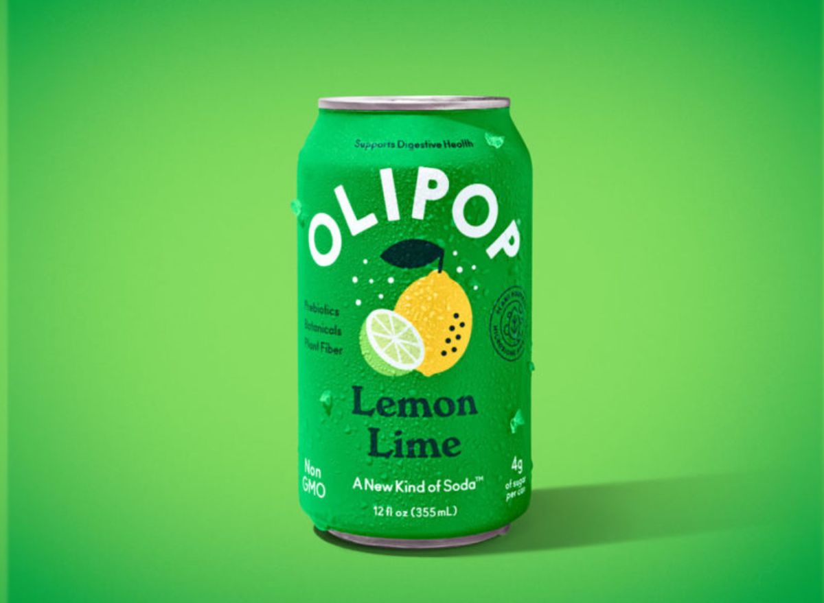 10 Best & Worst New Sodas in 2023, According to a Dietitian
