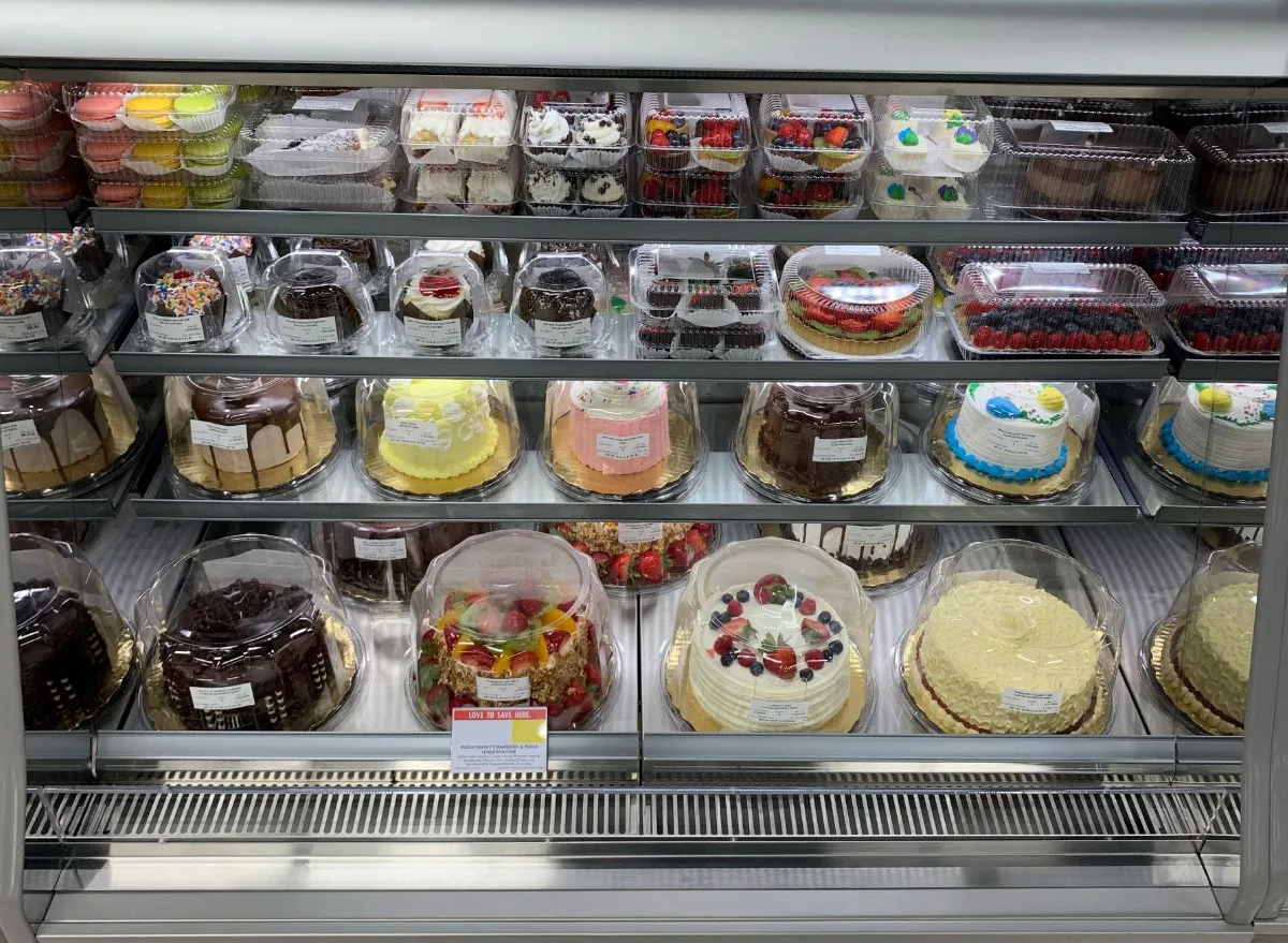 8 Grocery Chains With the Best Custom Cakes