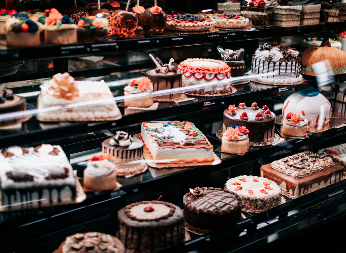 8 Grocery Chains With the Best Custom Cakes