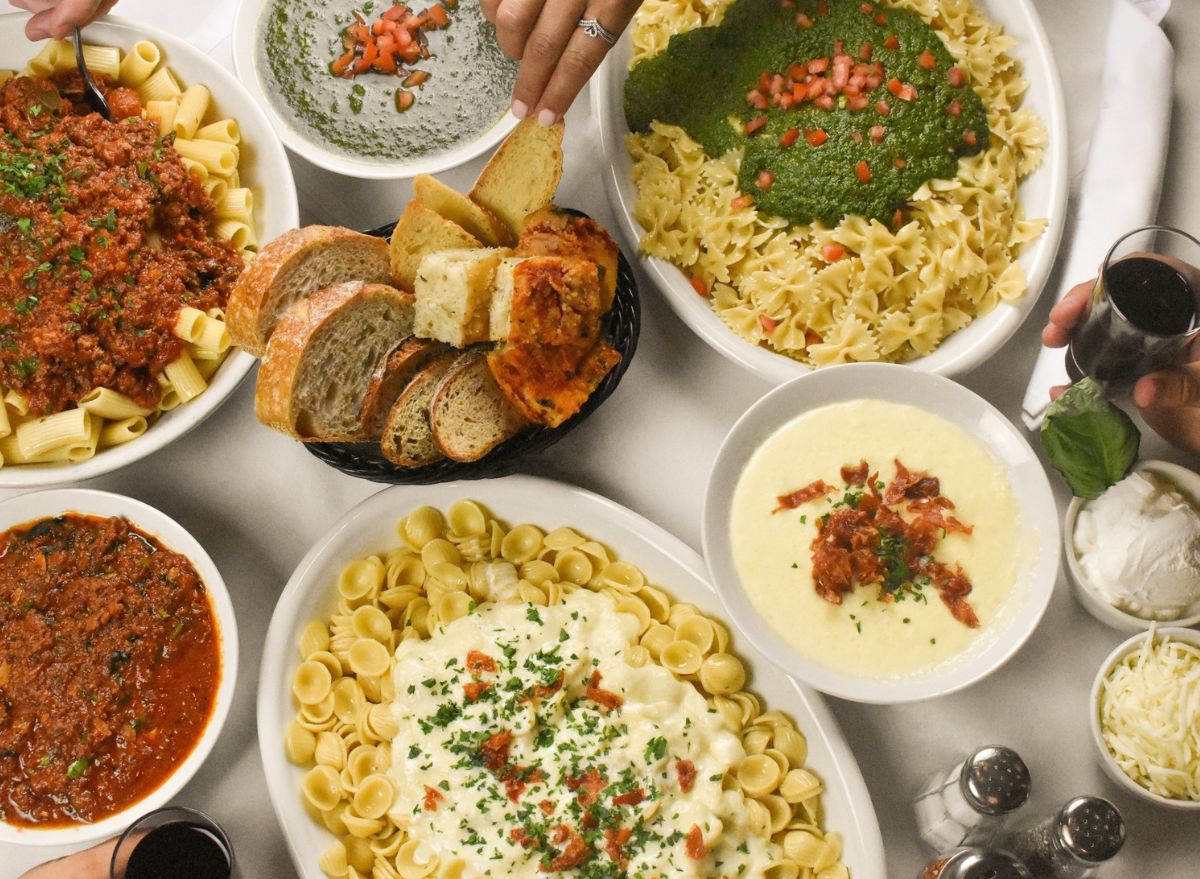 11 Best Restaurant Chains For a Birthday Celebration