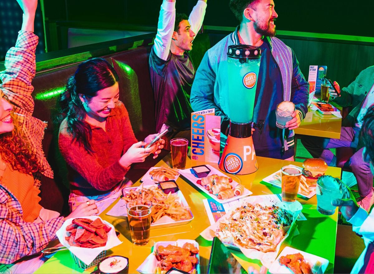 11 Best Group-Friendly Restaurant Chains