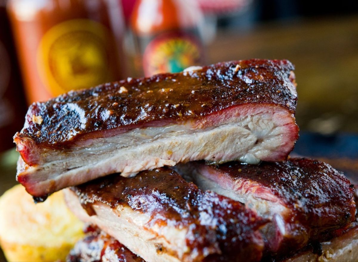 10 Restaurant Chains That Serve the Best Ribs