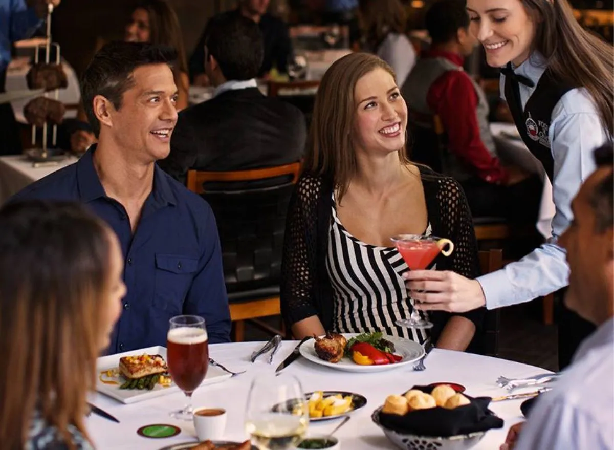 11 Best Restaurant Chains For a Birthday Celebration