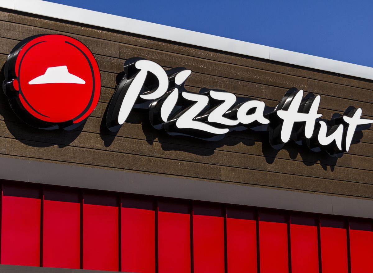 5 Fast-Food Chains That Serve the Best New-York Style Pizza