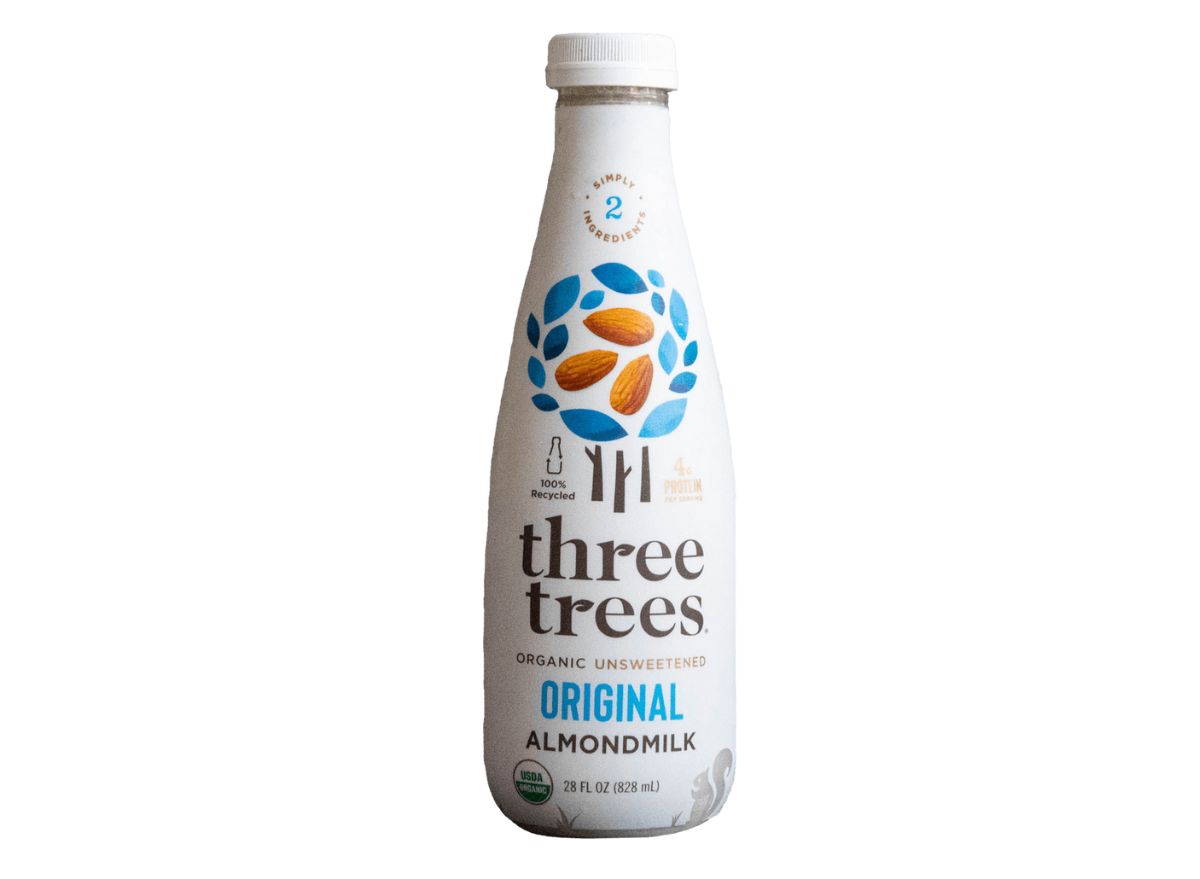The 11 Best Almond Milks to Buy, According To Dietitians
