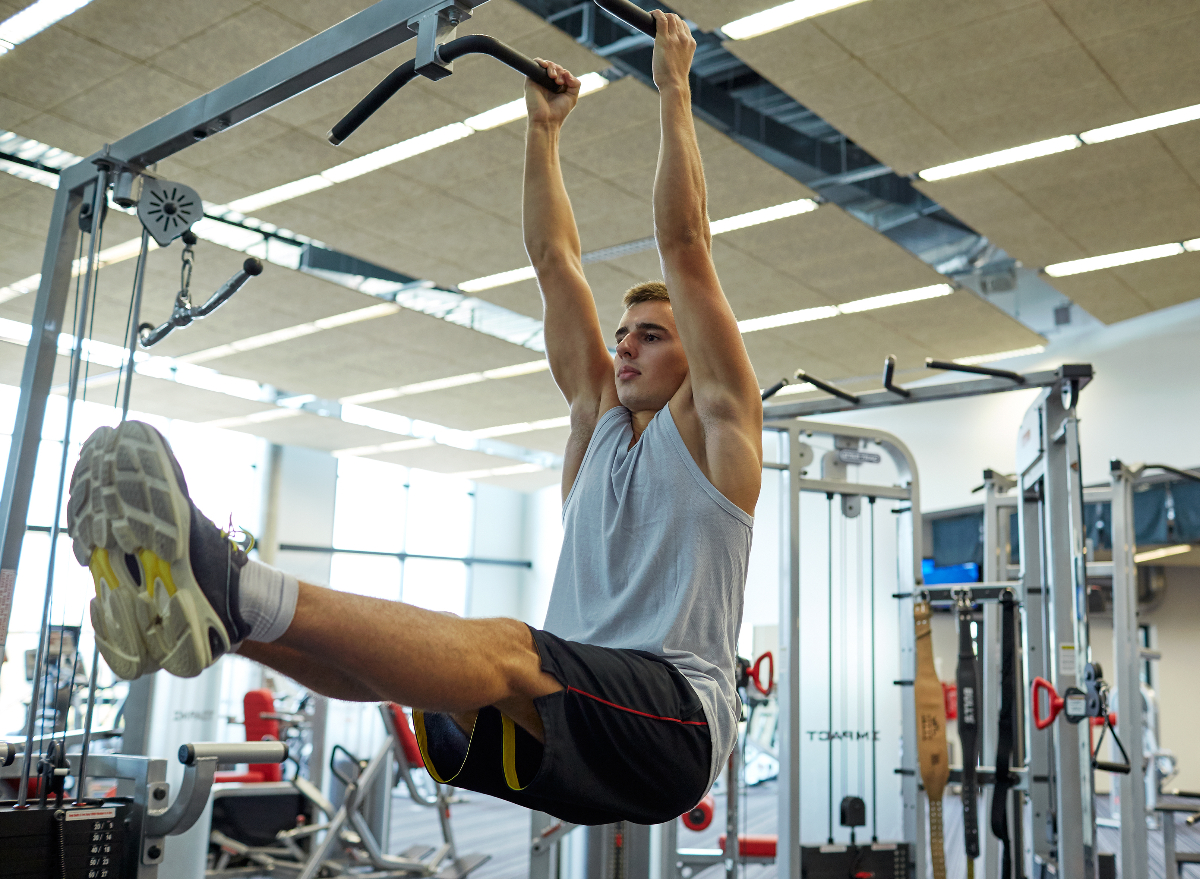 5 Daily Exercises for Men To Get Defined Abs