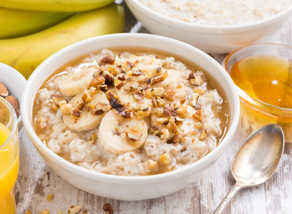 Exactly How Much Oatmeal To Eat To Reap Its Amazing Benefits