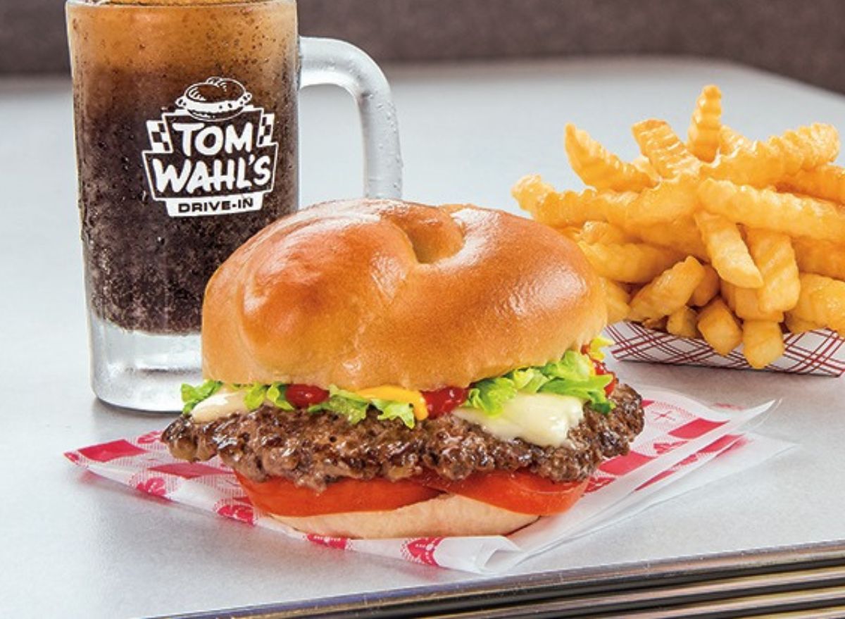6 Fast-Food Chains That Serve the Most Authentic Steakburgers