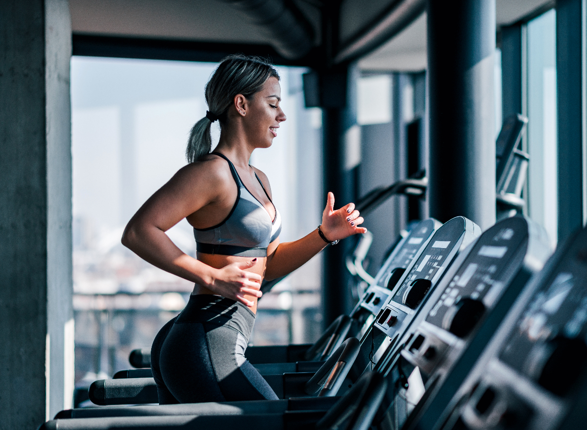 Treadmill or Rowing Machine: What's Better for Weight Loss?