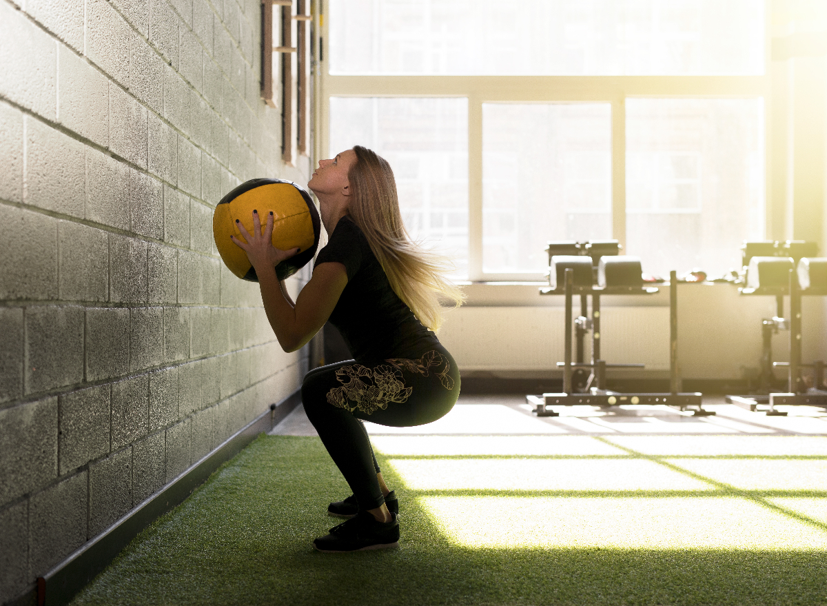 The Only 7 Belly Fat Exercises Worth Doing at the Gym