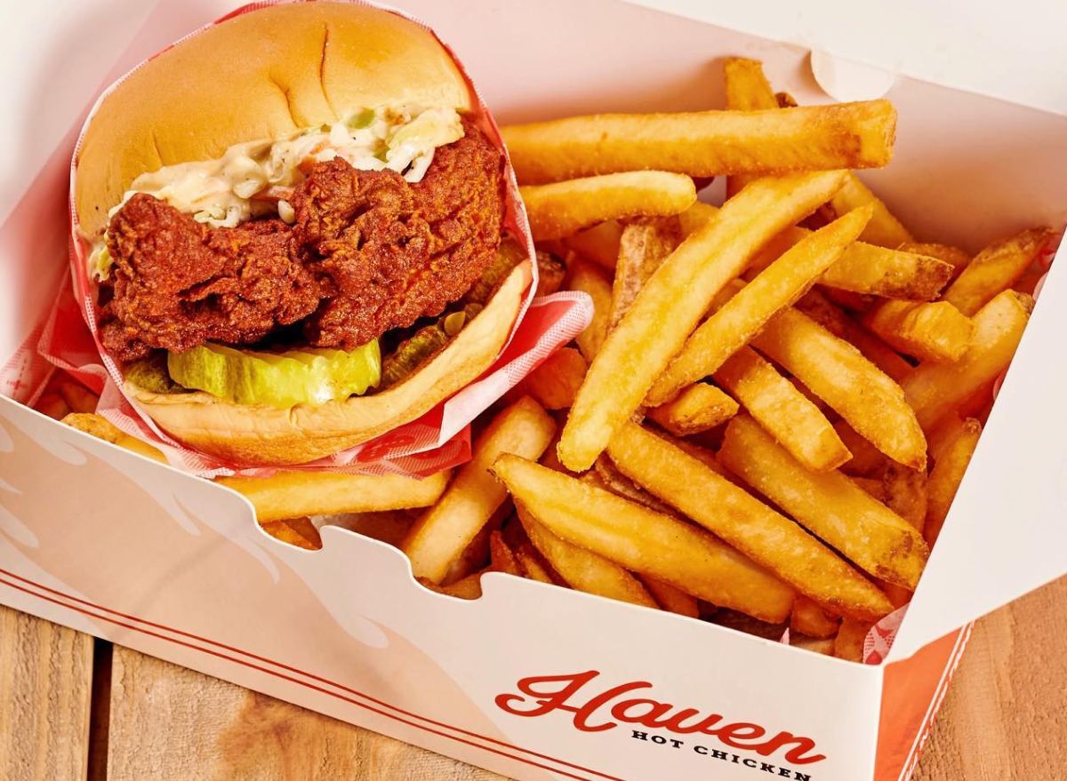 8 Fast-Food Chains That Serve the Best Hot Chicken