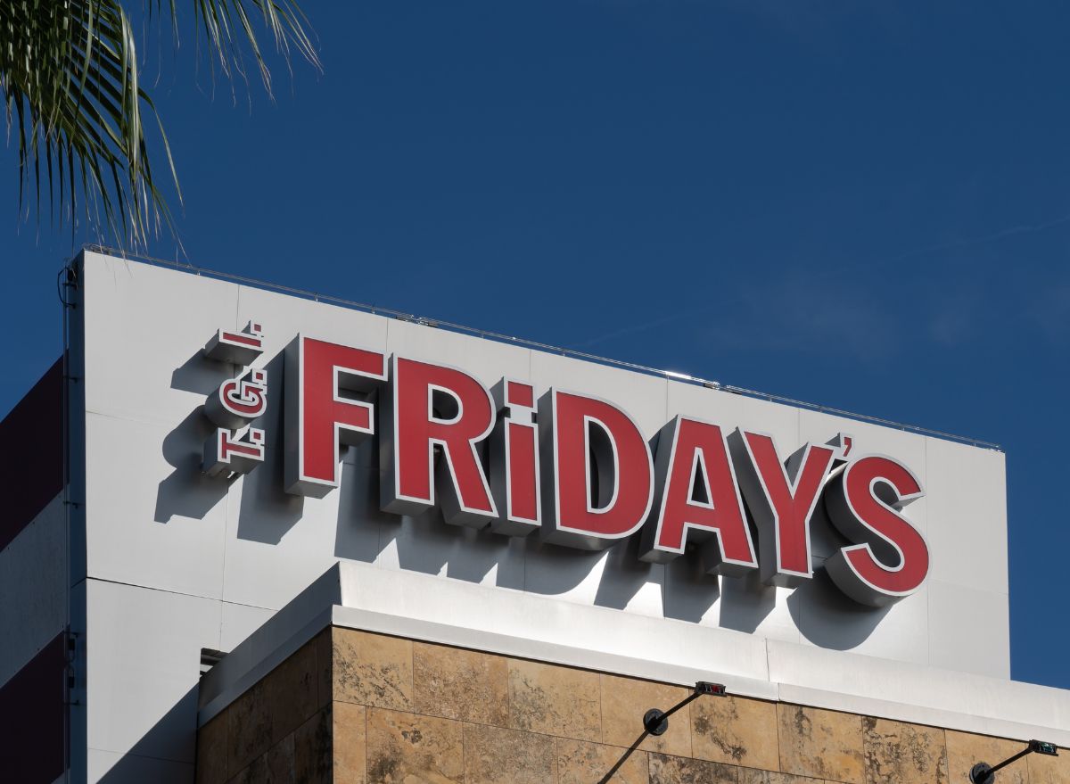 Hooters Faces Bankruptcy Shakeup After Mass Closures: Reports