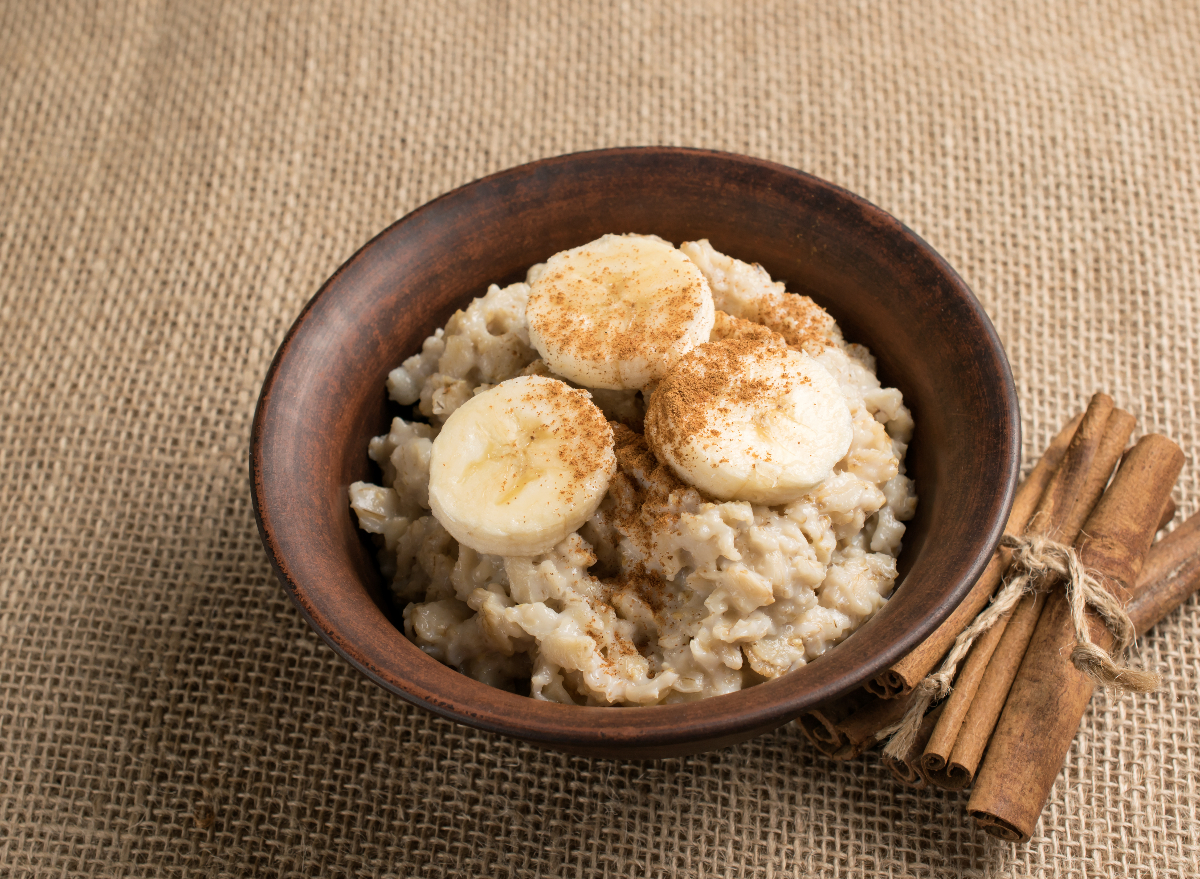 10 Superfoods To Boost Energy & Maximize Workouts