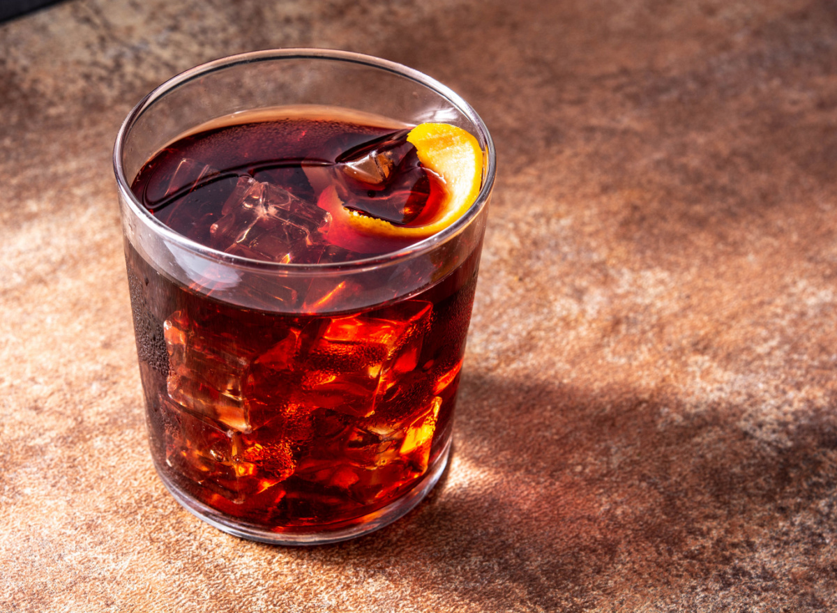 10 Cocktails Bartenders Actually Order