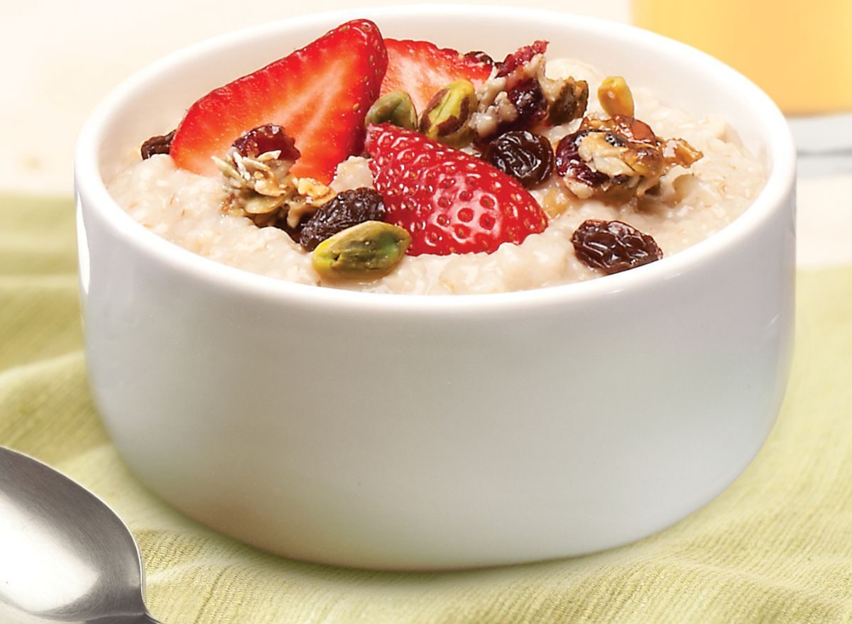 7 Fast-Food Chains That Serve the Best Oatmeal