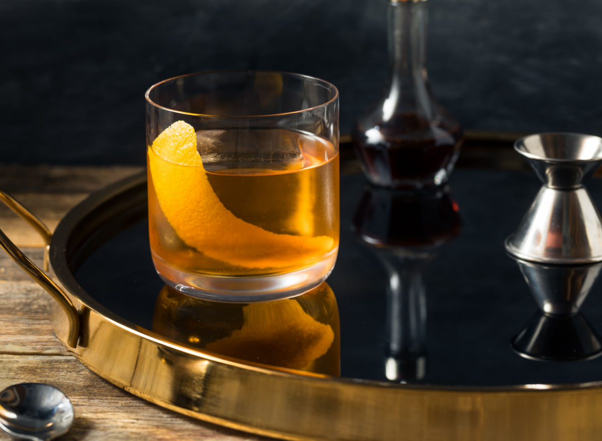 10 Cocktails Bartenders Actually Order