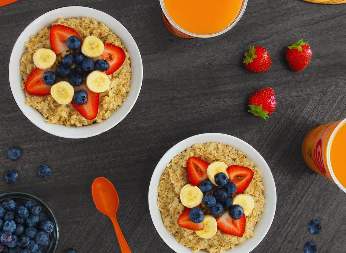 7 Fast-Food Chains That Serve the Best Oatmeal