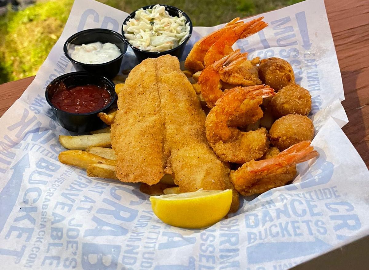 11 Restaurant Chains That Serve the Best Dips