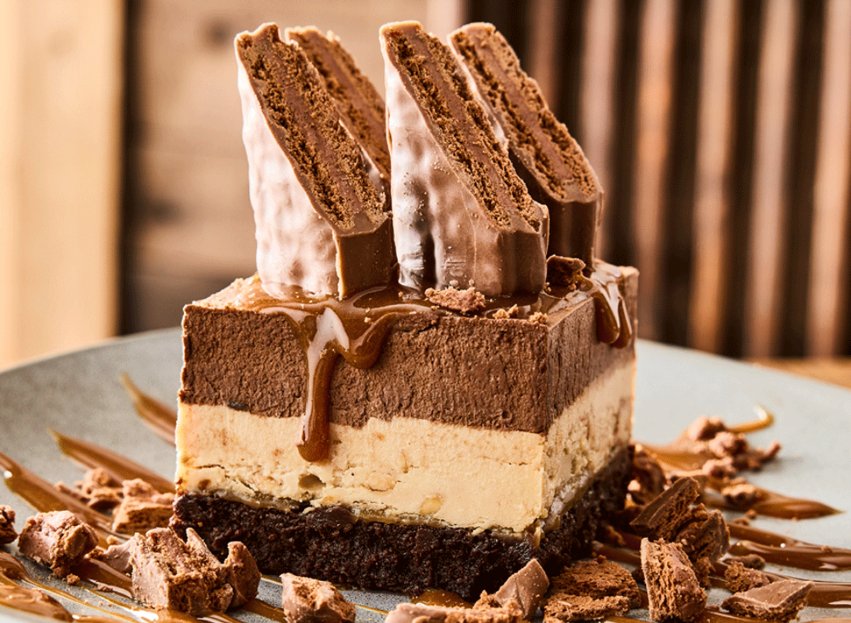 7 Restaurant Chains That Serve the Best Cake