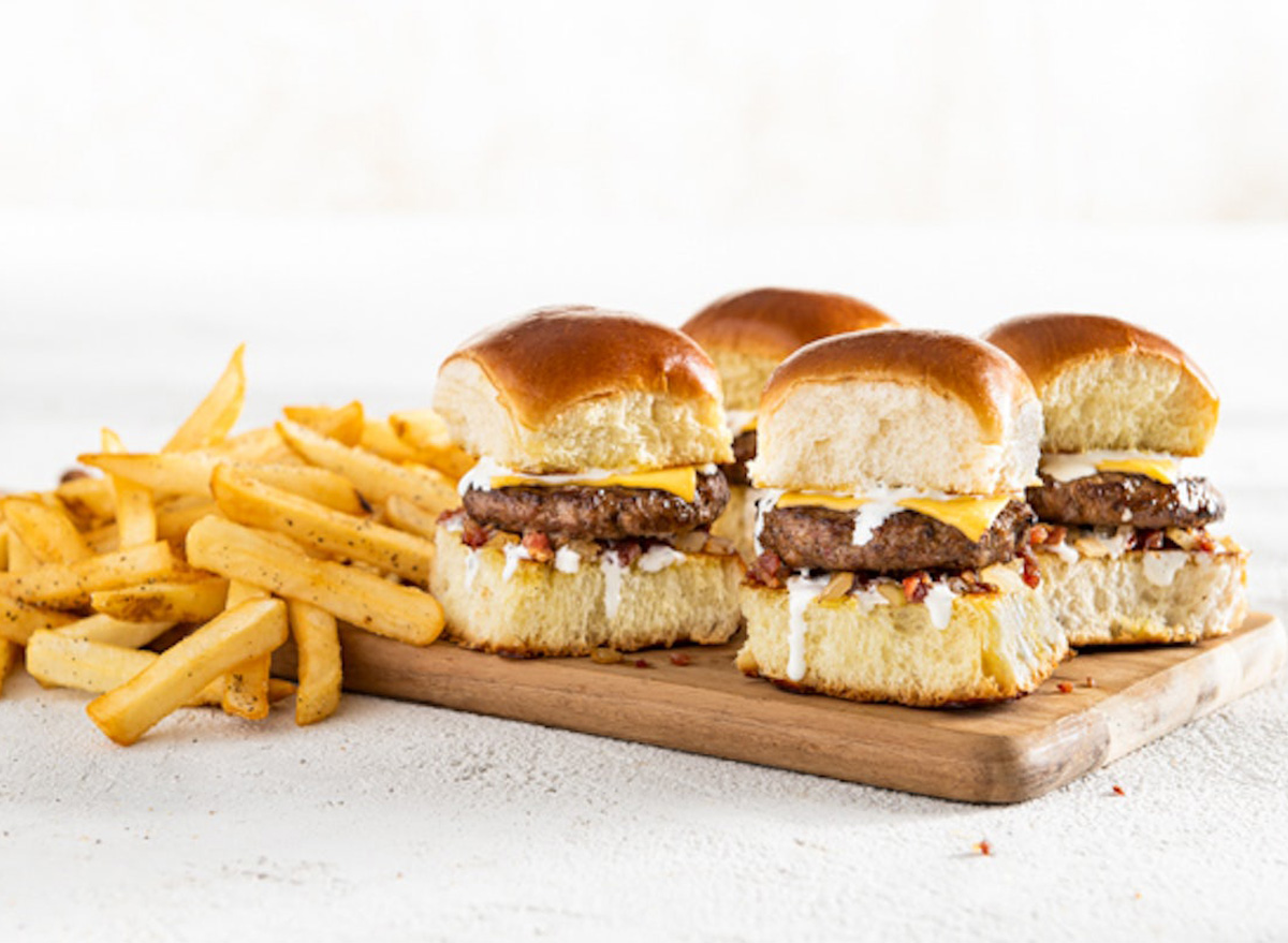 The #1 Entrée to Order at 8 Dine-In Chains, According to Chefs