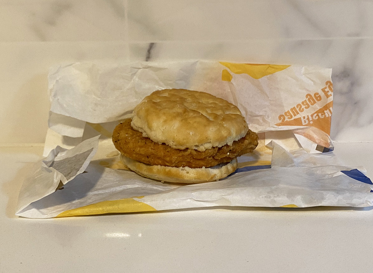 The Best Fast-Food Chicken Breakfast Biscuits In 2023