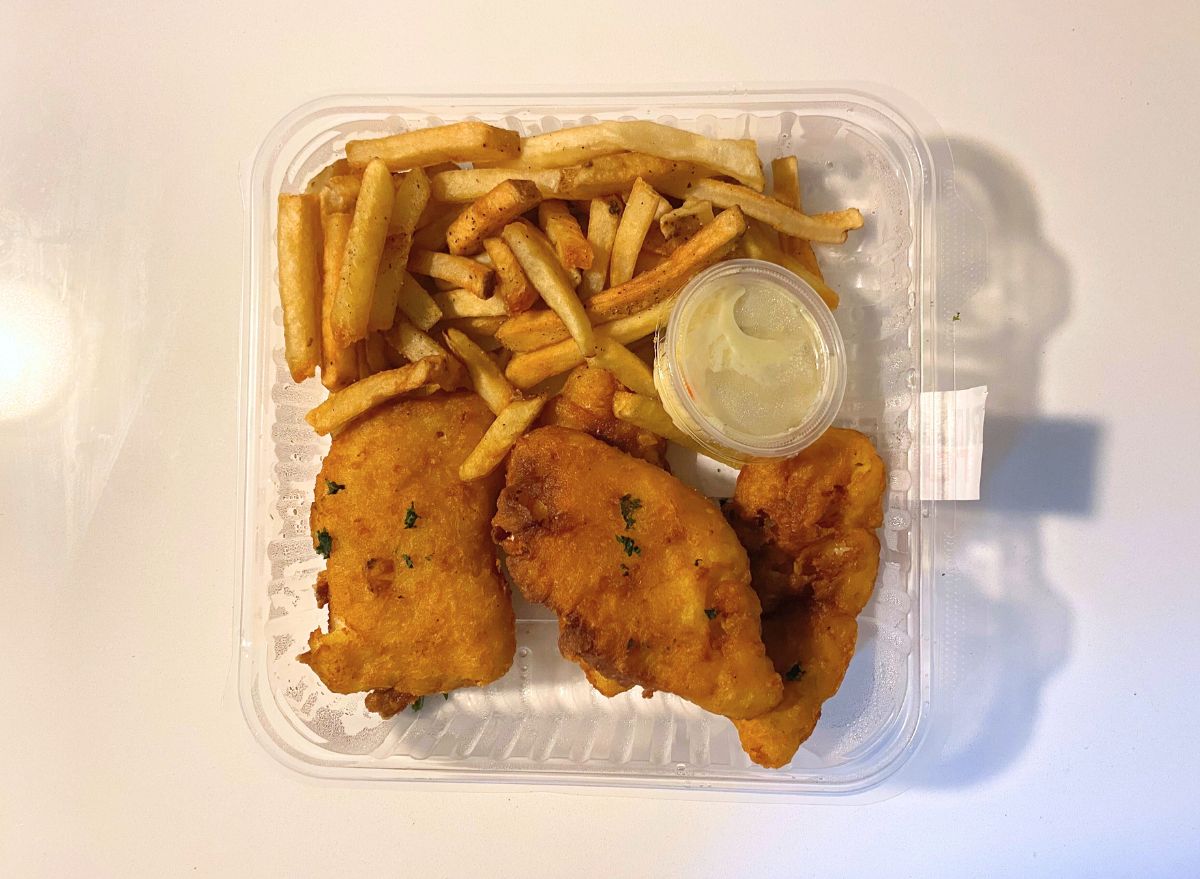 I Tried the Fried Fish at 5 Restaurant Chains: This Was #1