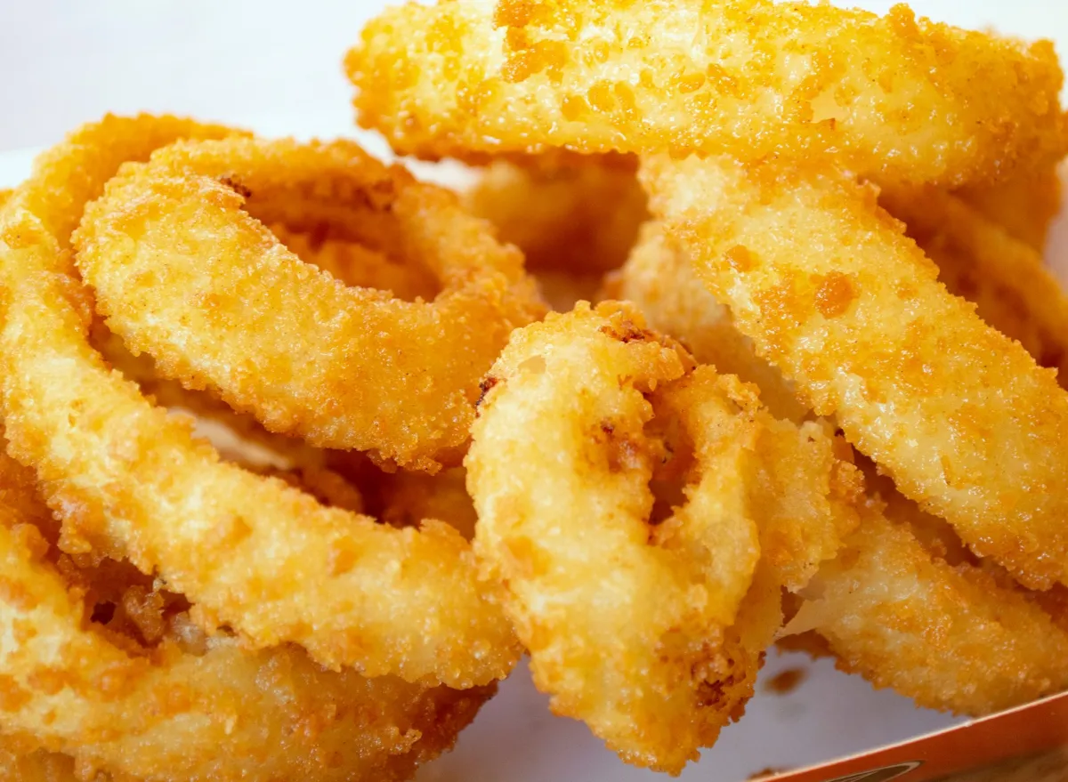 7 Restaurant Chains That Serve the Best Onion Rings