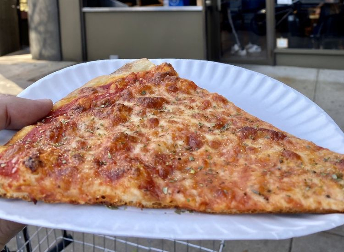 8 Best Slices of Pizza In NYC, According to Chefs