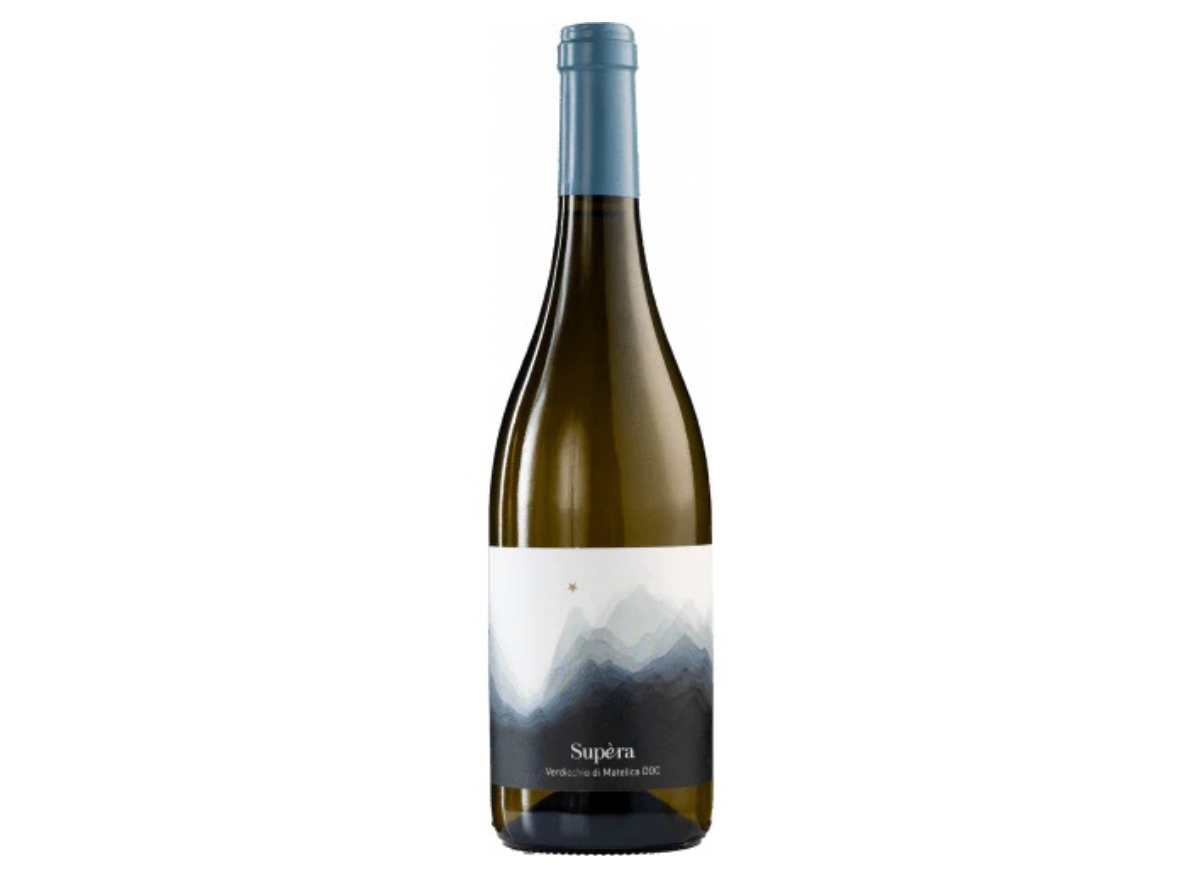 9 Cheap Wines That Taste Expensive, According to Sommeliers