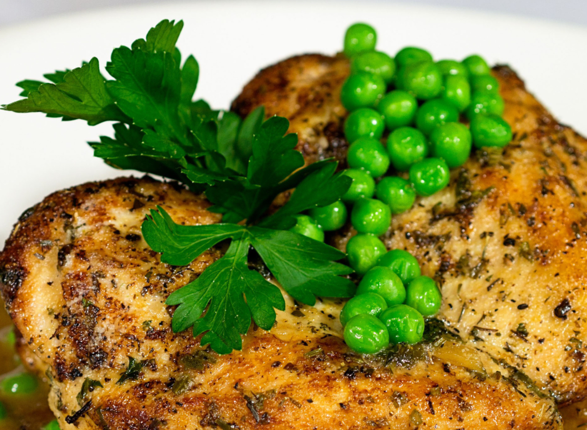 10 Regional Steakhouse Chains You Have To Try Right Now