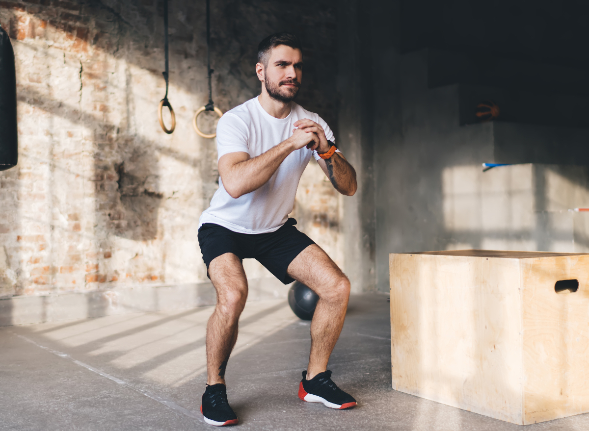 7 Regular Bodyweight Exercises for Men in Their 30s