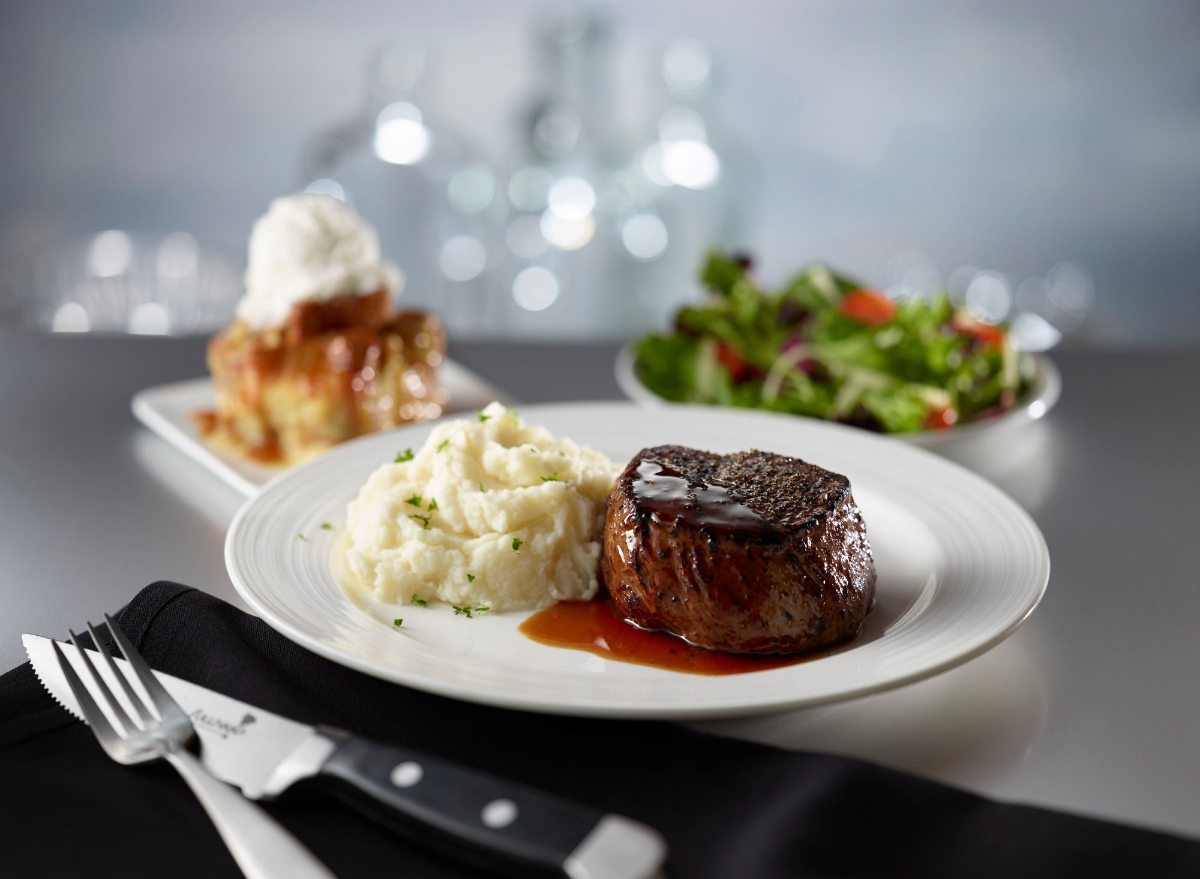 7 Steakhouse Chains With the Most Delicious Holiday Menus