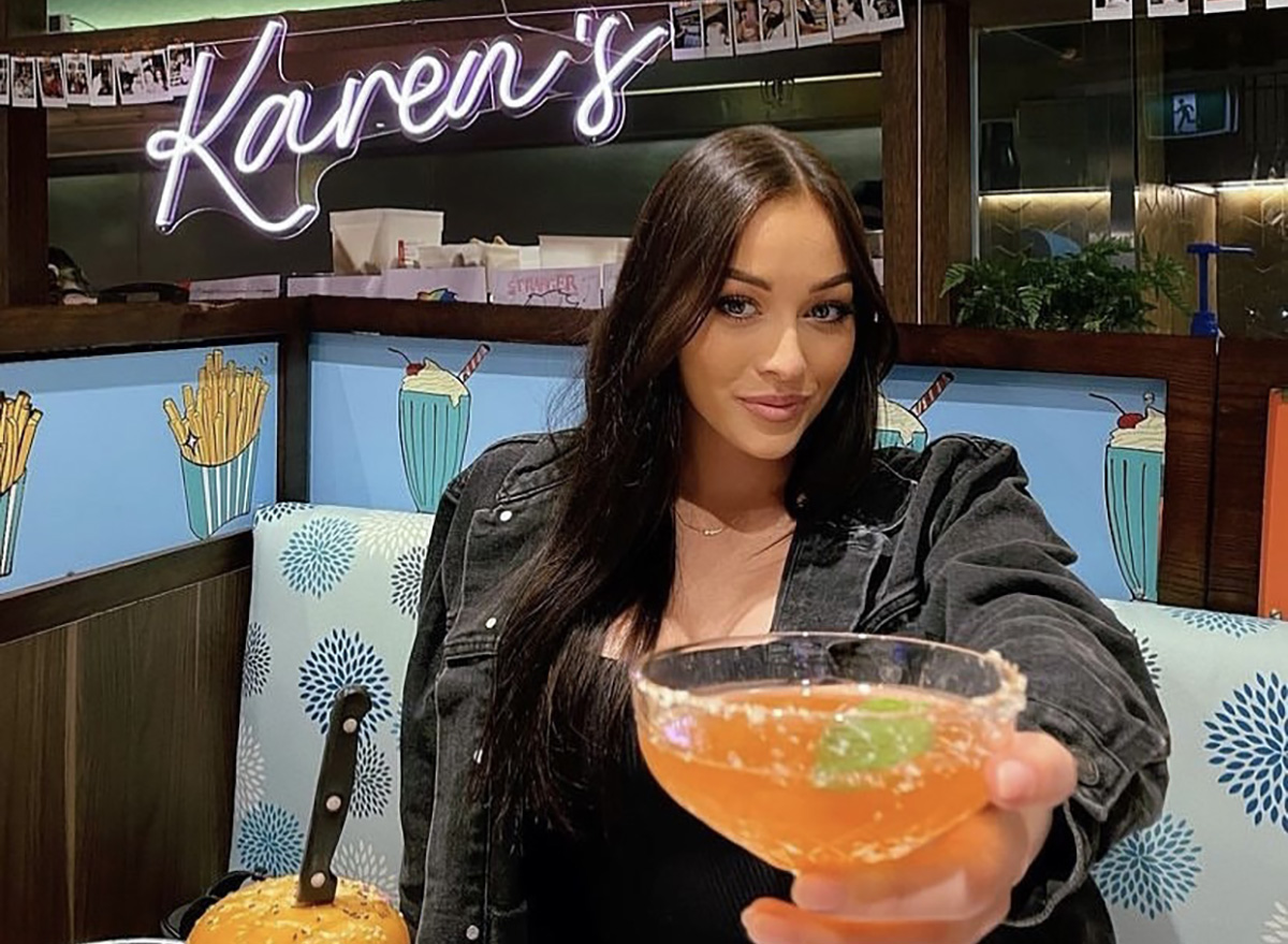 9 Surprising Facts About Karen's Diner