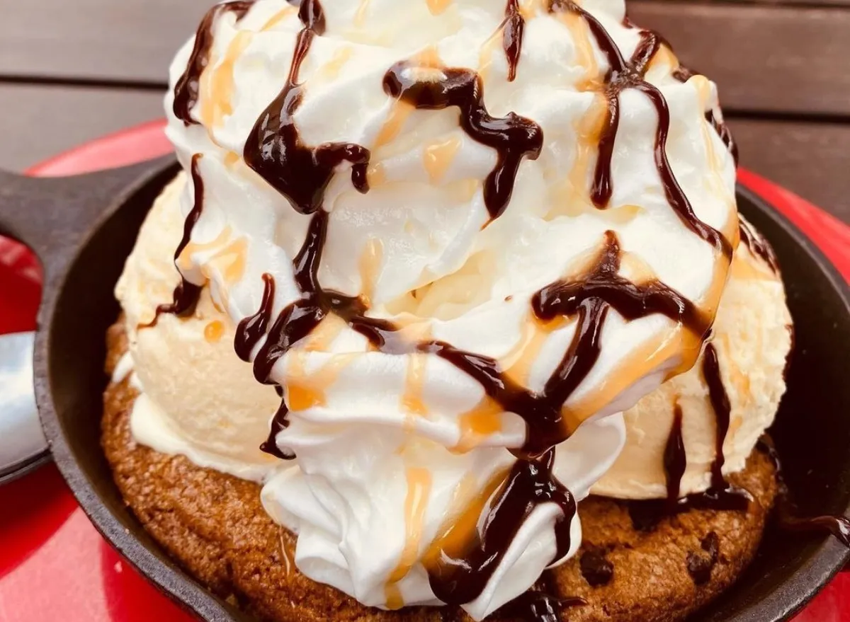 8 Restaurant Chains With the Best Ice Cream Sundaes