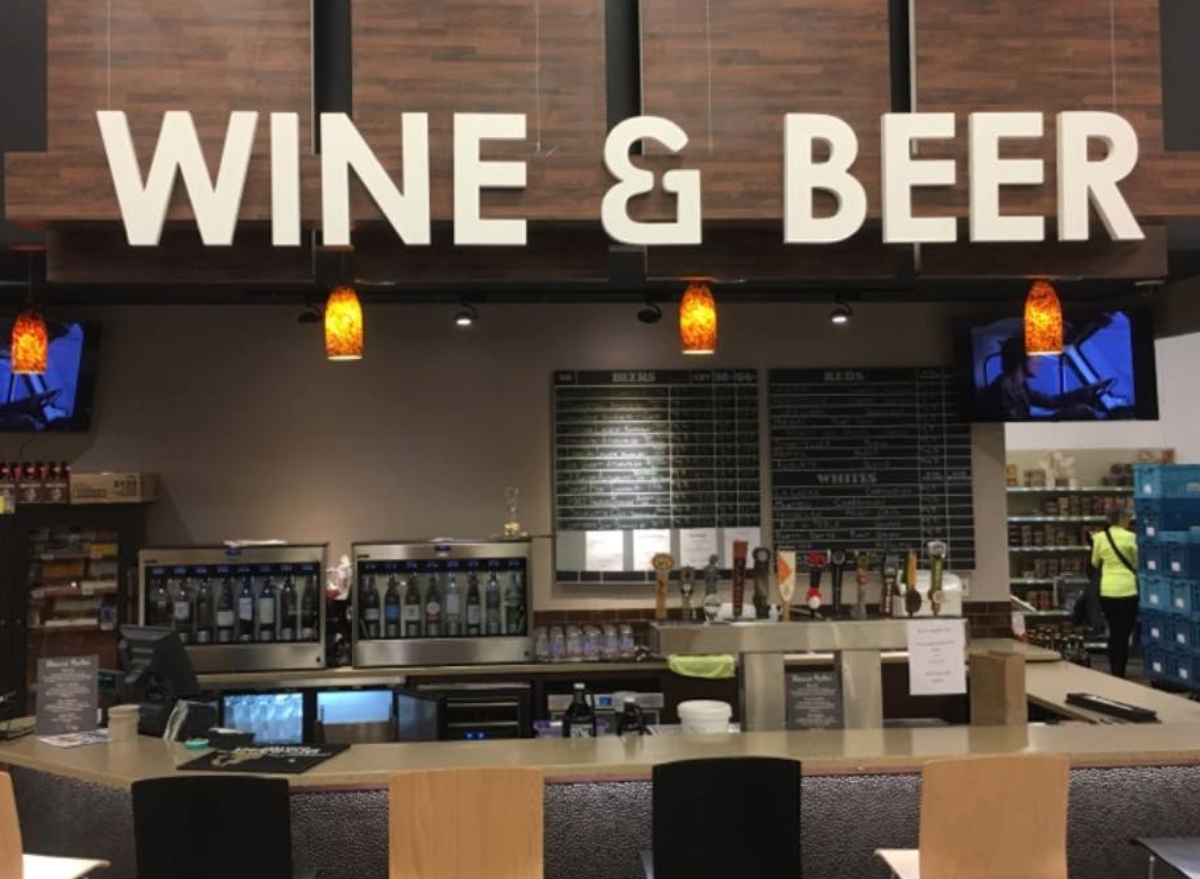 5 Grocery Chains With In-Store Bars