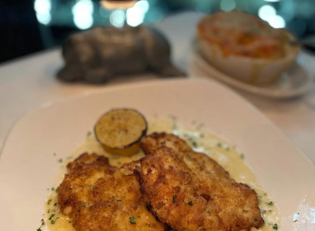 8 Steakhouse Chains With the Best Chicken Dishes