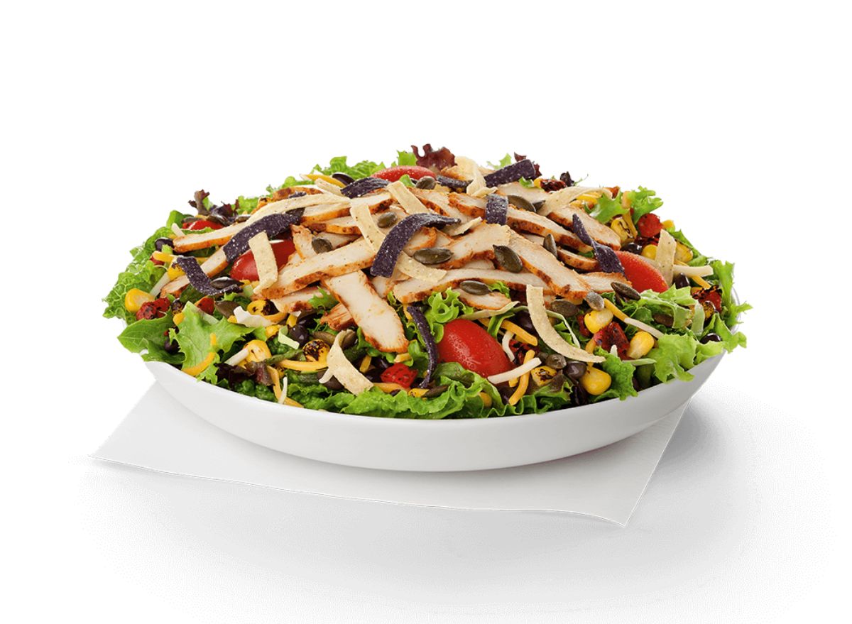 7 Restaurant Chains With Surprisingly Great Salads