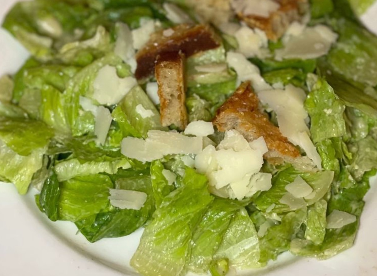 10 Restaurant Chains That Serve the Best Caesar Salad