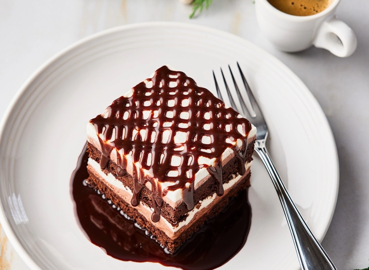 10 Restaurant Chains With the Best Brownies